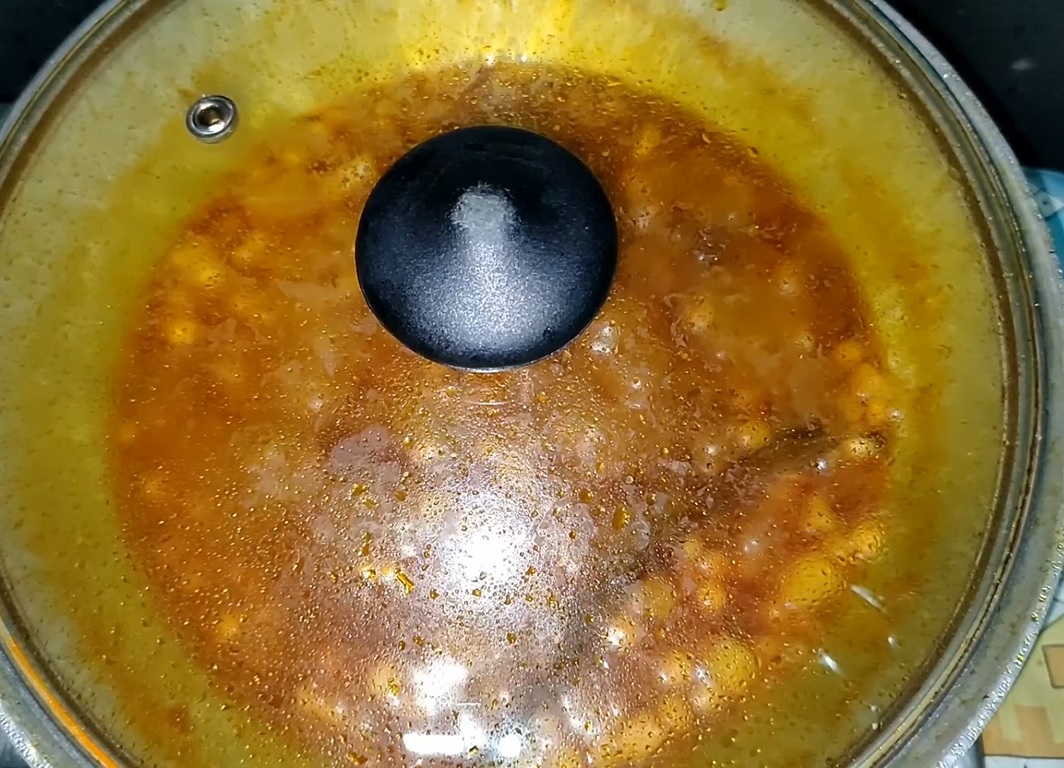 Ghugni Recipe - Bengali Style Ghugni